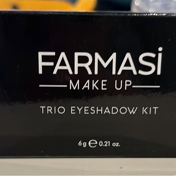 Farmasi | Makeup | Farmasi Trio Eyeshadow Kit In Vintage Season | Poshmark